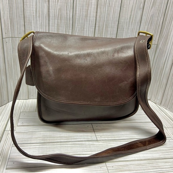 Coach | Bags | Vintage Coach 995 Patricia Legacy Flap Brown Leather ...